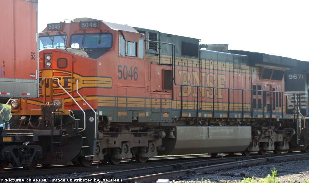 BNSF 5046